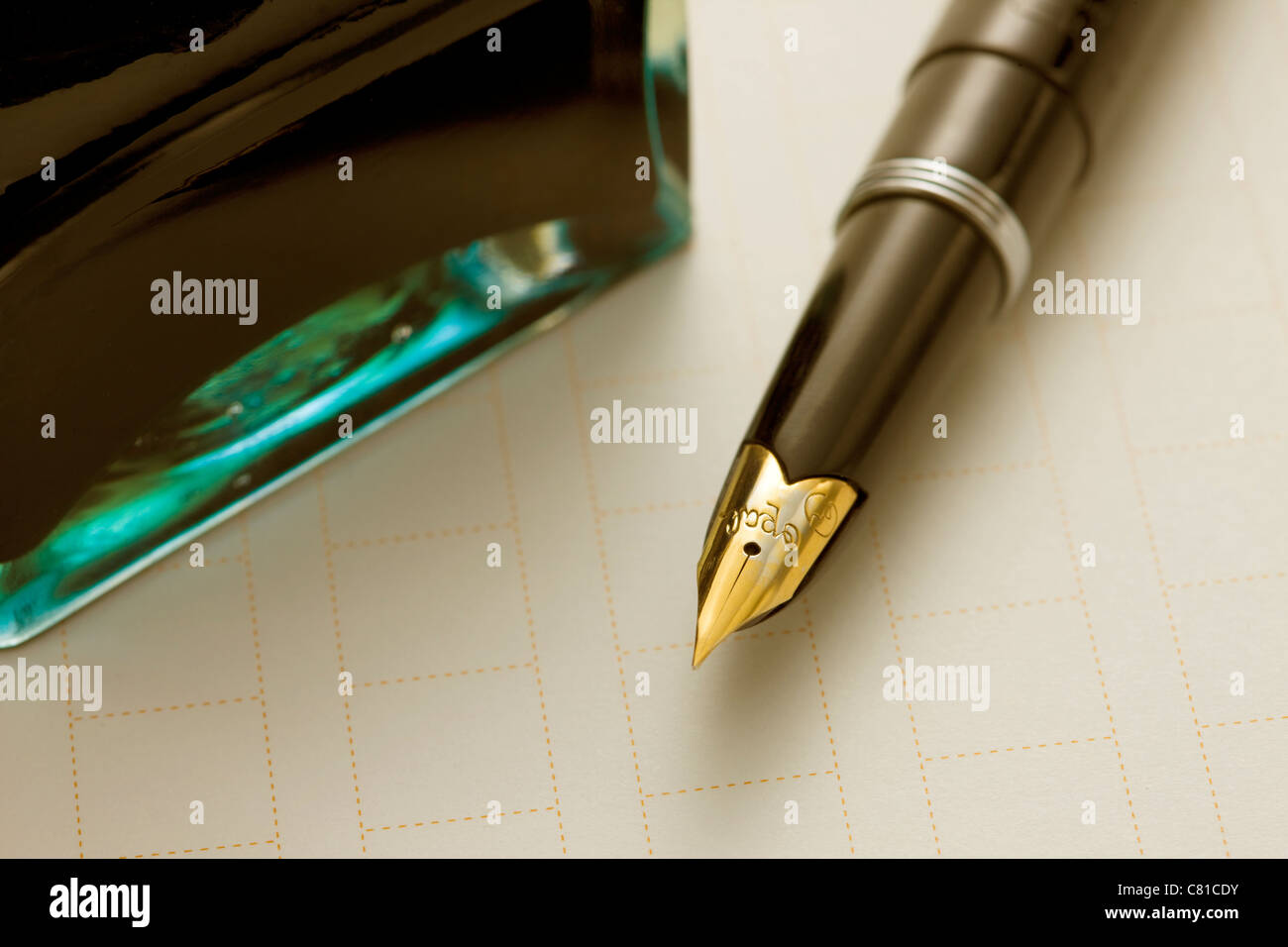 Luxurious pen hi-res stock photography and images - Alamy