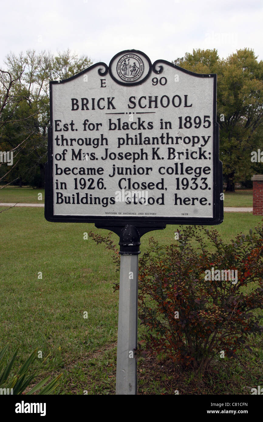 Tour tourism tourist attraction destination sign american day daylight ...