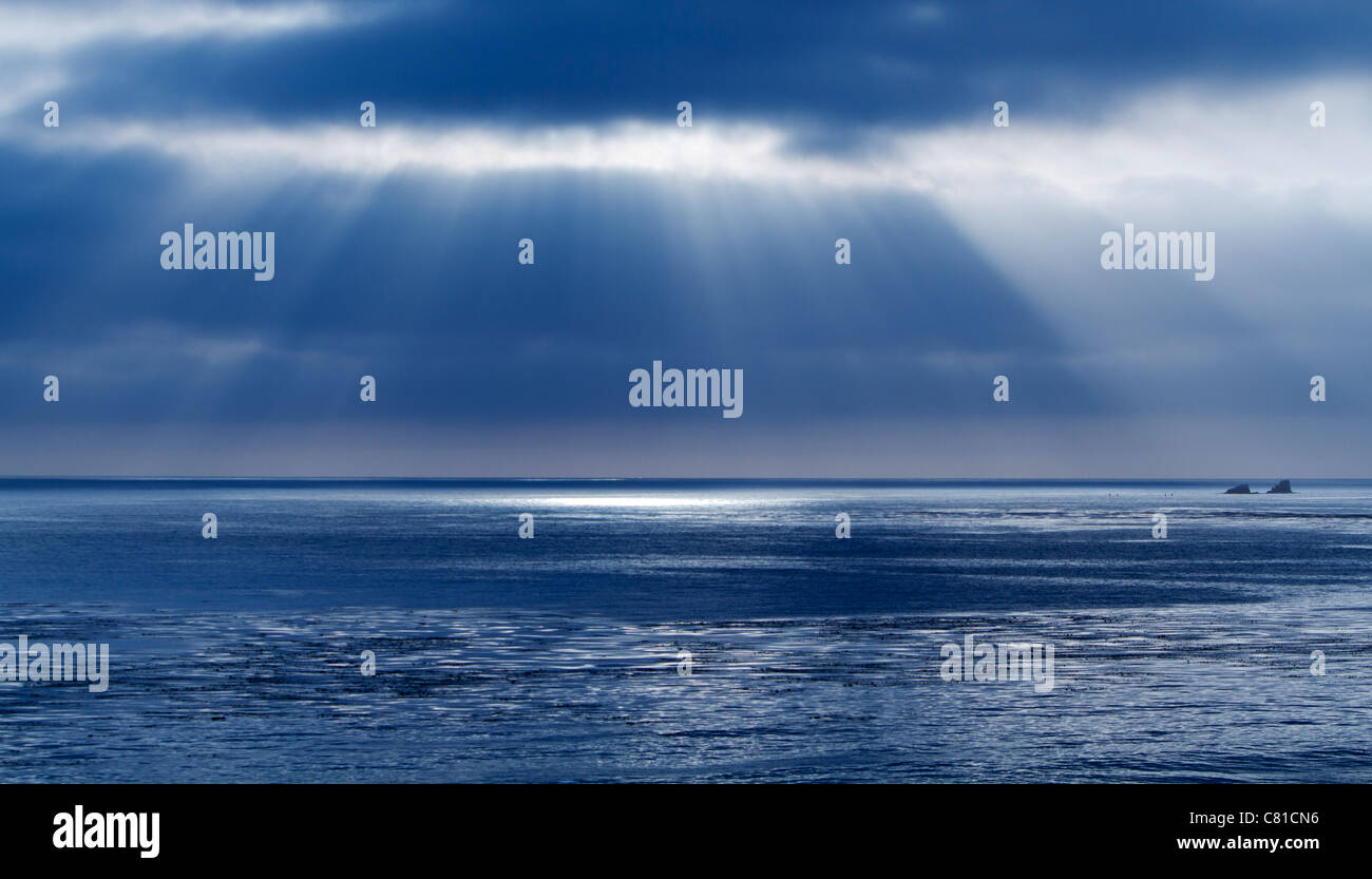Moody sunset of ocean hi-res stock photography and images - Alamy