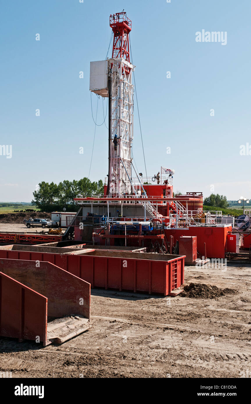Oilfield camp hi-res stock photography and images - Alamy