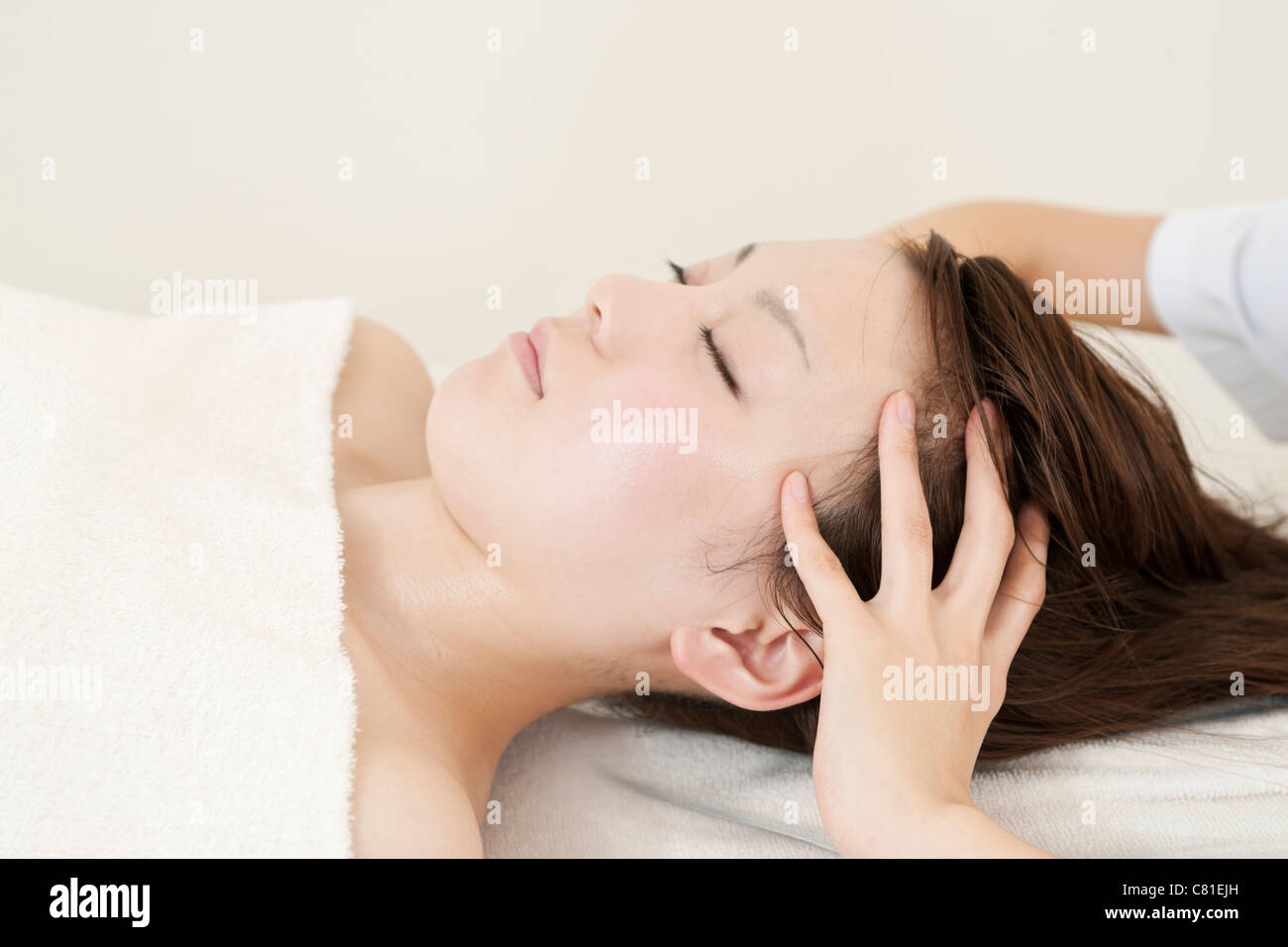 Receiving stance hi-res stock photography and images - Alamy