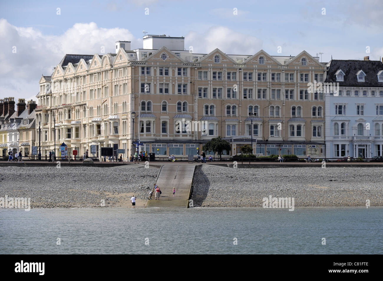 Llandudno seafront promenade Stock Photo - Alamy