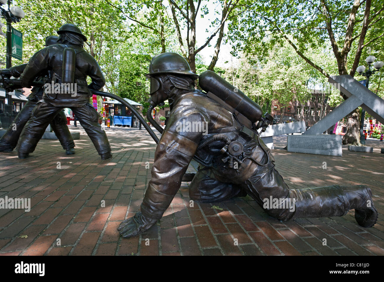 Fallen firefighter´s memorial (Artist: Hai Ying Wu) Pioneer Square ...