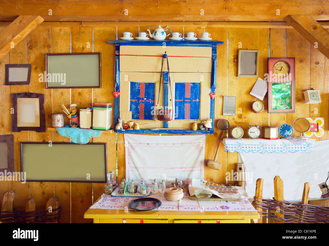 Souvenirs and traditional folk objects as a decoration Stock Photo - Alamy