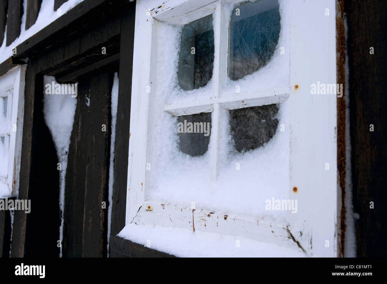 Iceland house snow hi-res stock photography and images - Alamy