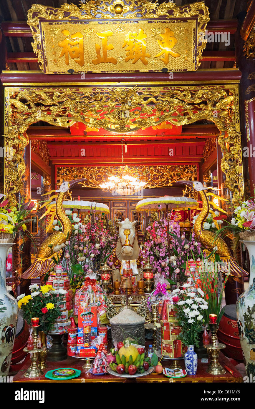 Vietnam, Hanoi, Bach Ma Temple Stock Photo - Alamy