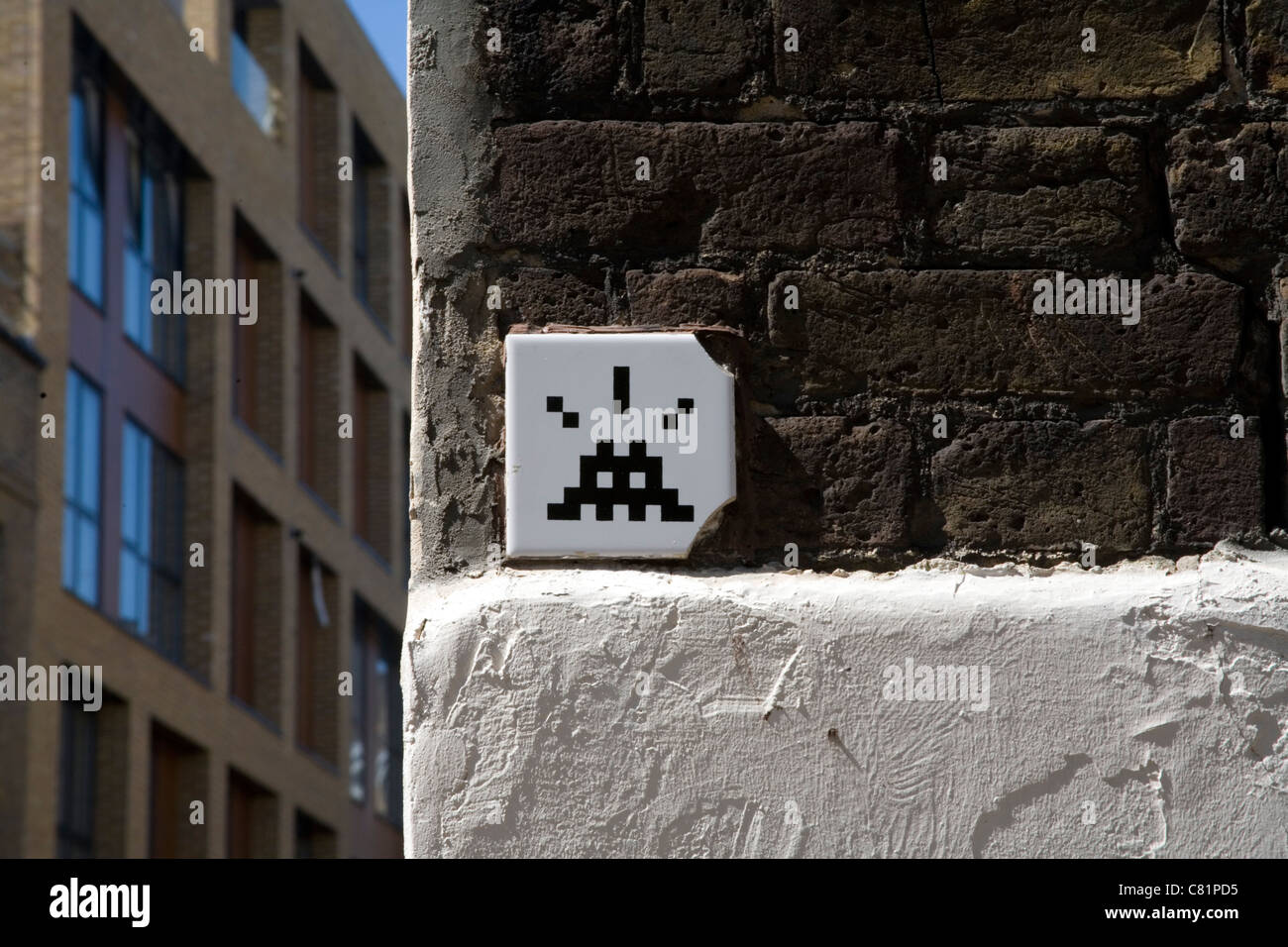 Invader street art london hi-res stock photography and images - Alamy