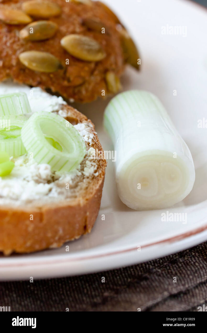 Shallots and scallions hi-res stock photography and images - Alamy