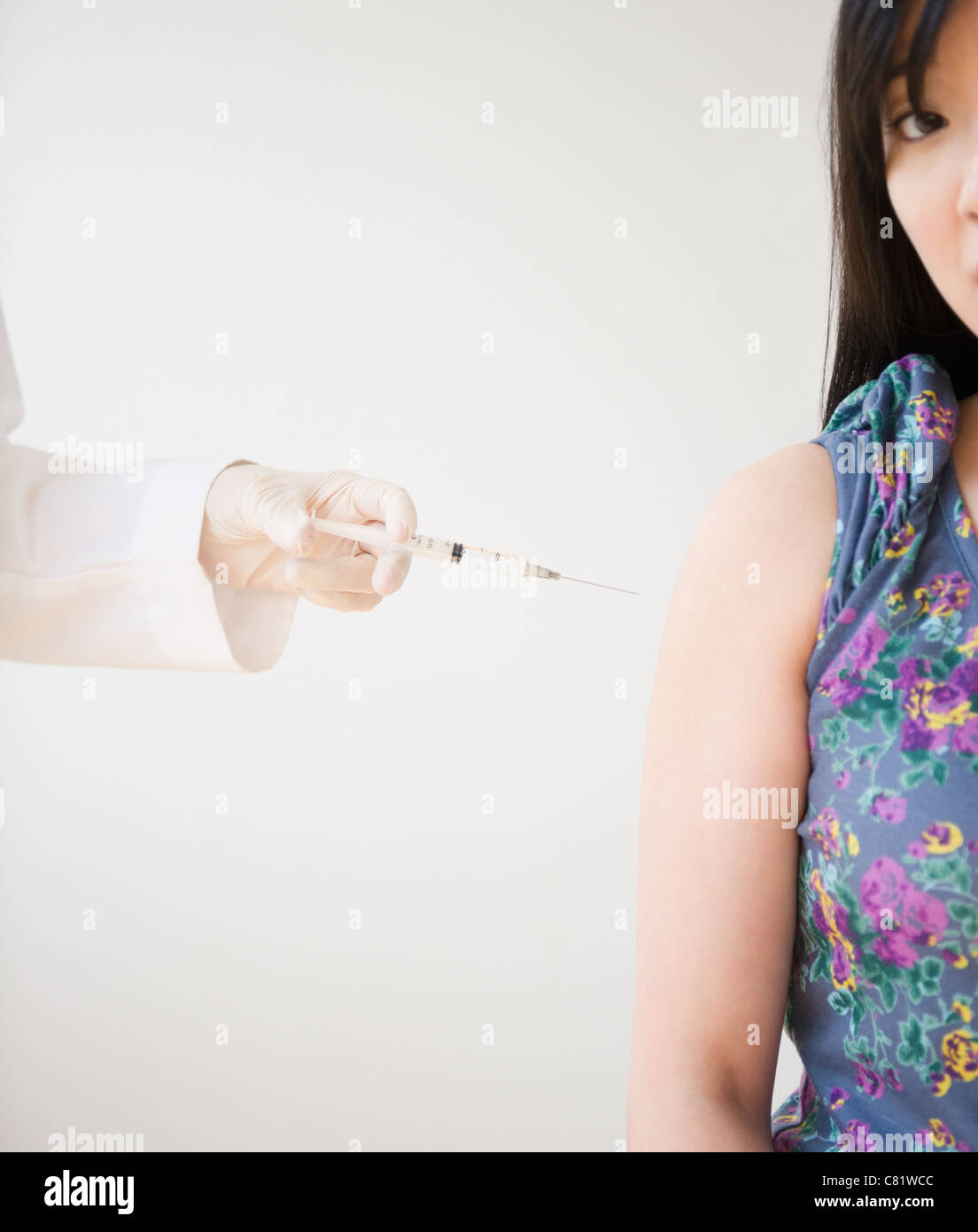 Woman injection arm hi-res stock photography and images - Alamy