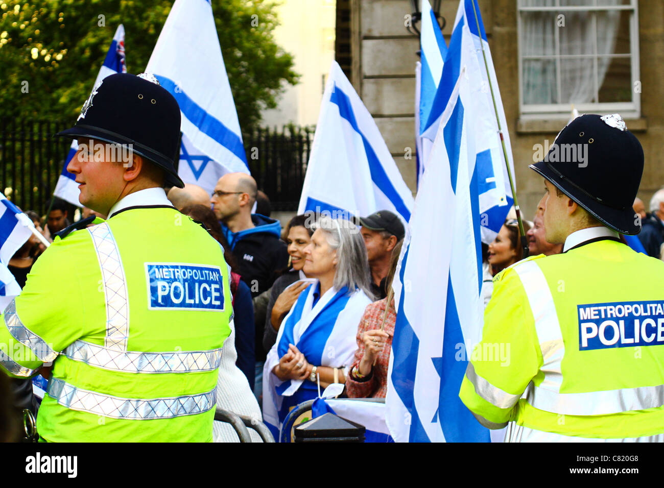 Palestine police mob jerusalem hi-res stock photography and images - Alamy