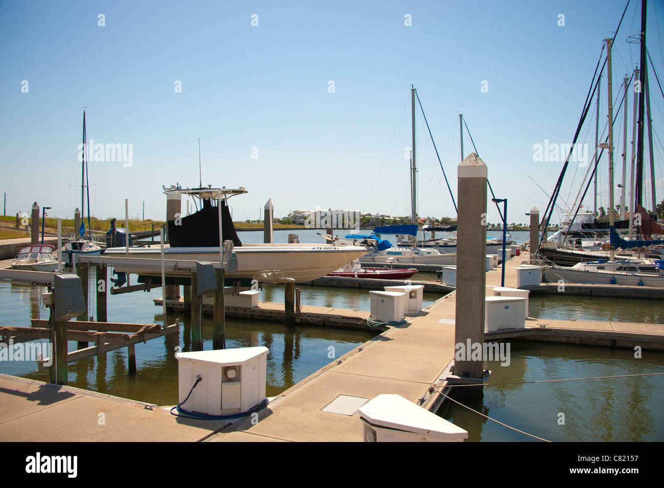 Shipyard sailing ships hi-res stock photography and images - Alamy