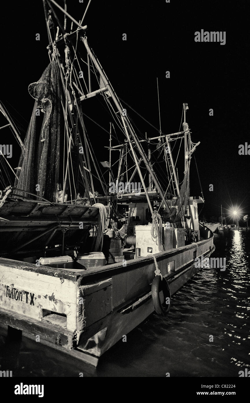 Shipyard and marina hi-res stock photography and images - Alamy