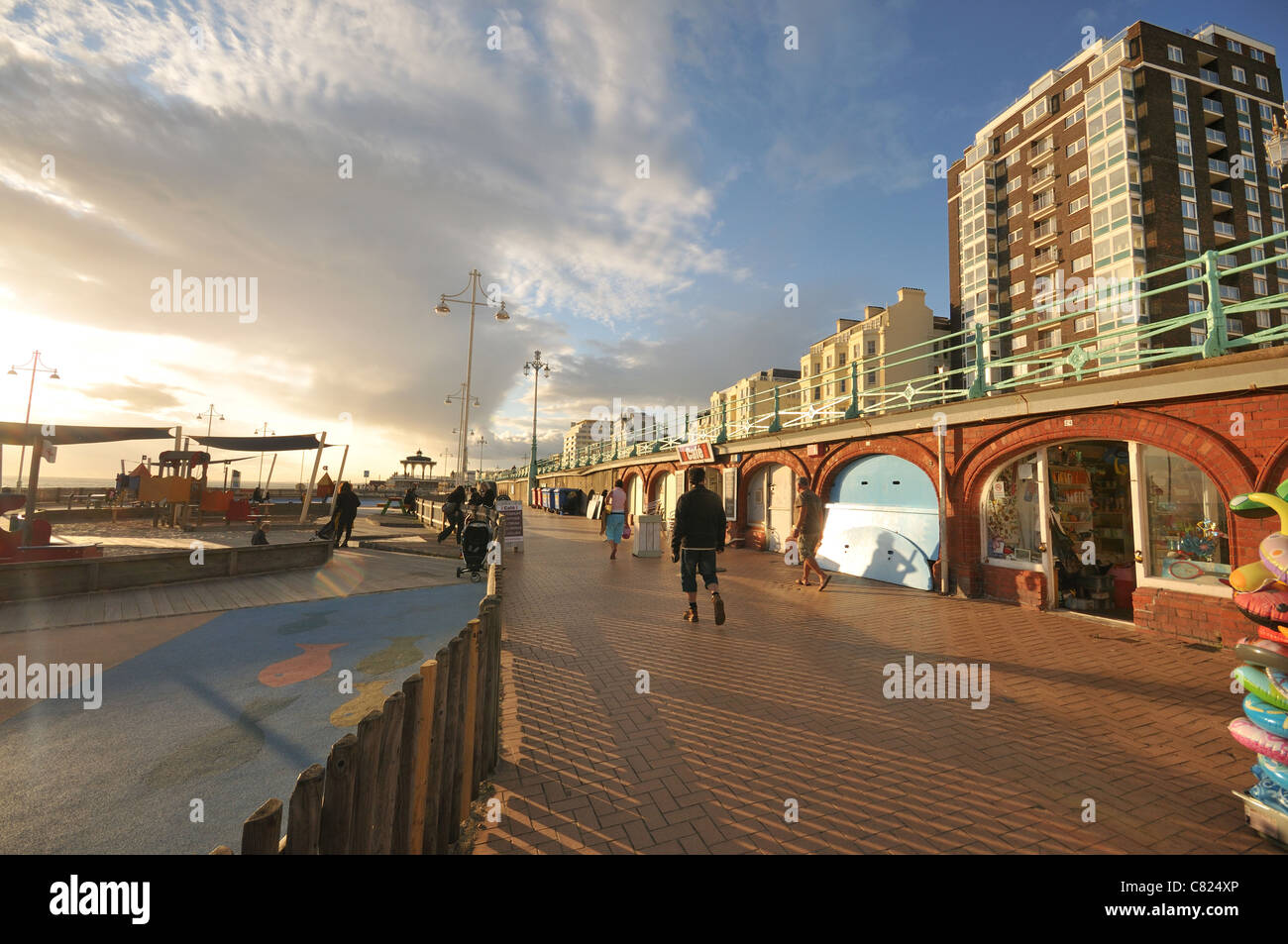 Brighton seafront hi-res stock photography and images - Alamy