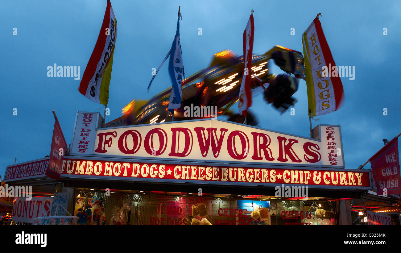 Funfair food stall hi-res stock photography and images - Alamy
