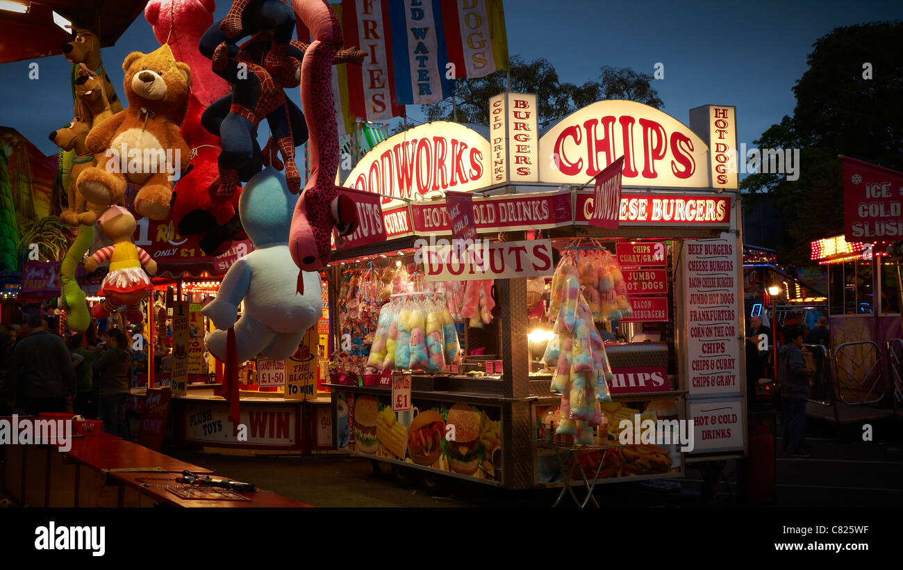 Fast food stall fun fair hi-res stock photography and images - Alamy