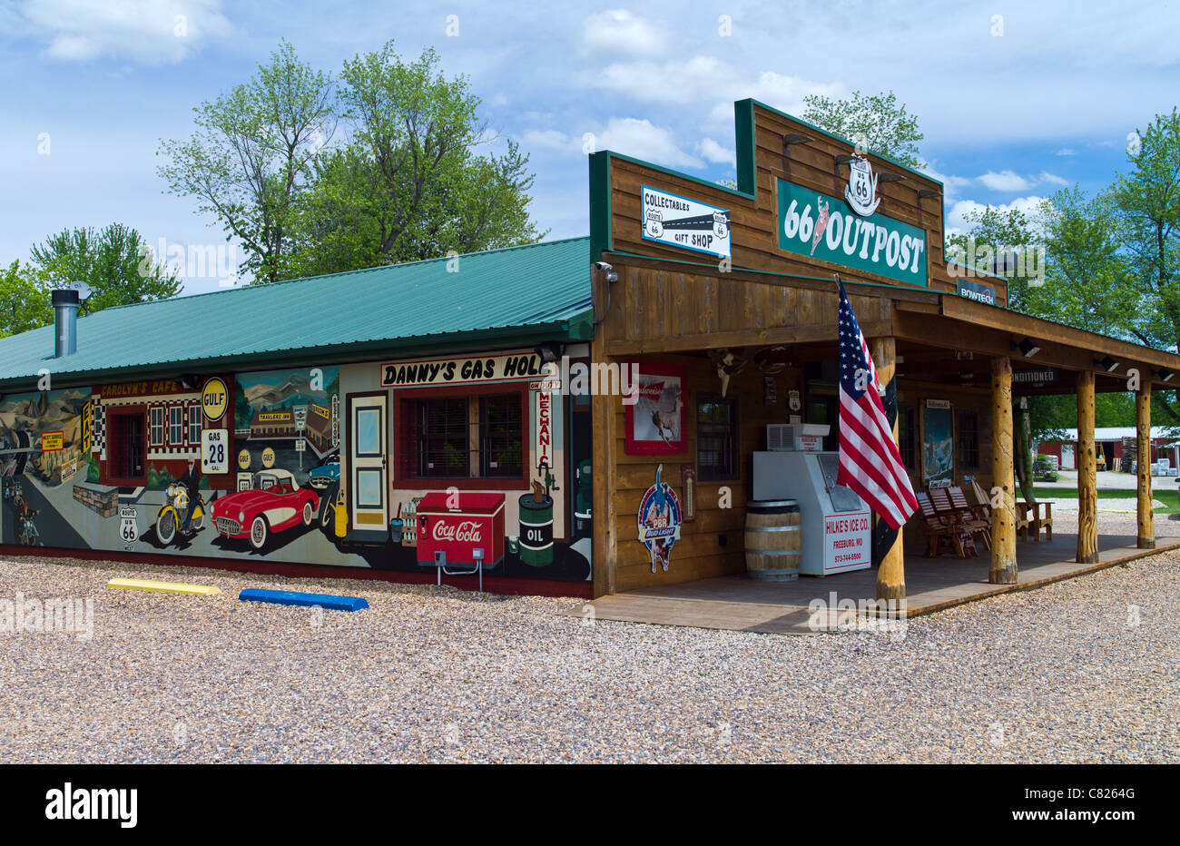 U.S.A. Missouri, Route 66, Fanning, the Outpost restaurant and shop ...
