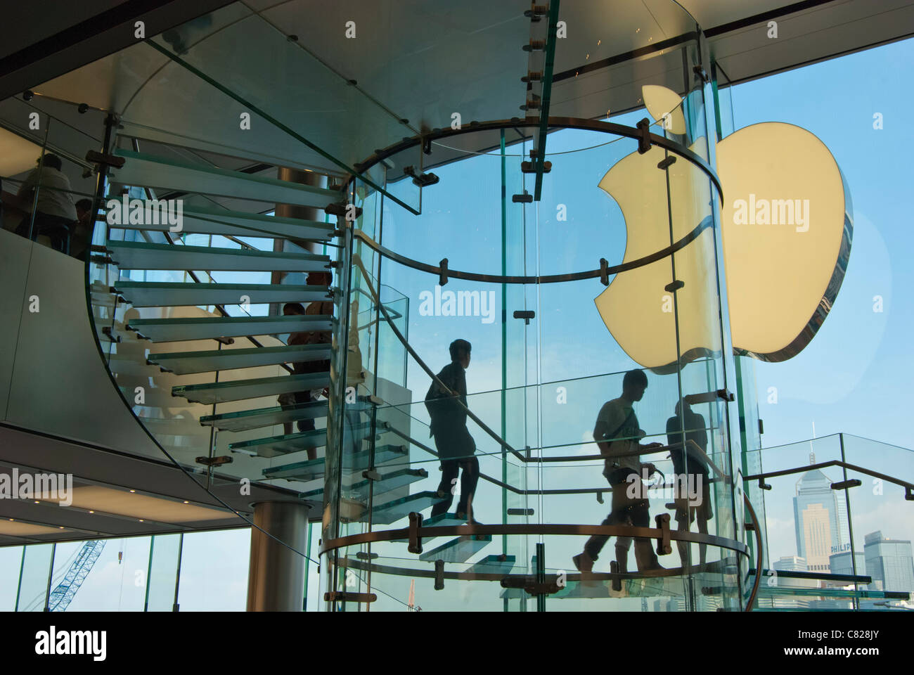 Apple store interior hi-res stock photography and images - Alamy