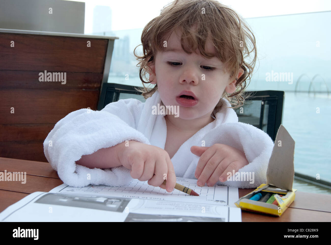 Crayons hi-res stock photography and images - Alamy