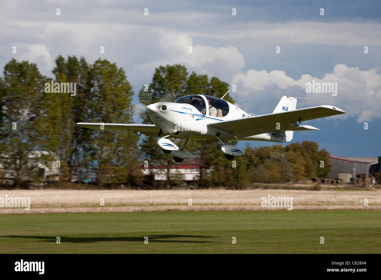 Liberty (Europa ) XL2 G-OVIN taking-off from Breighton Airfield Stock ...