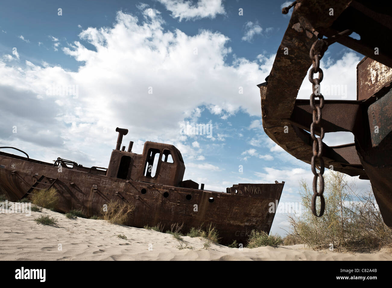 Desert boats hi-res stock photography and images - Alamy
