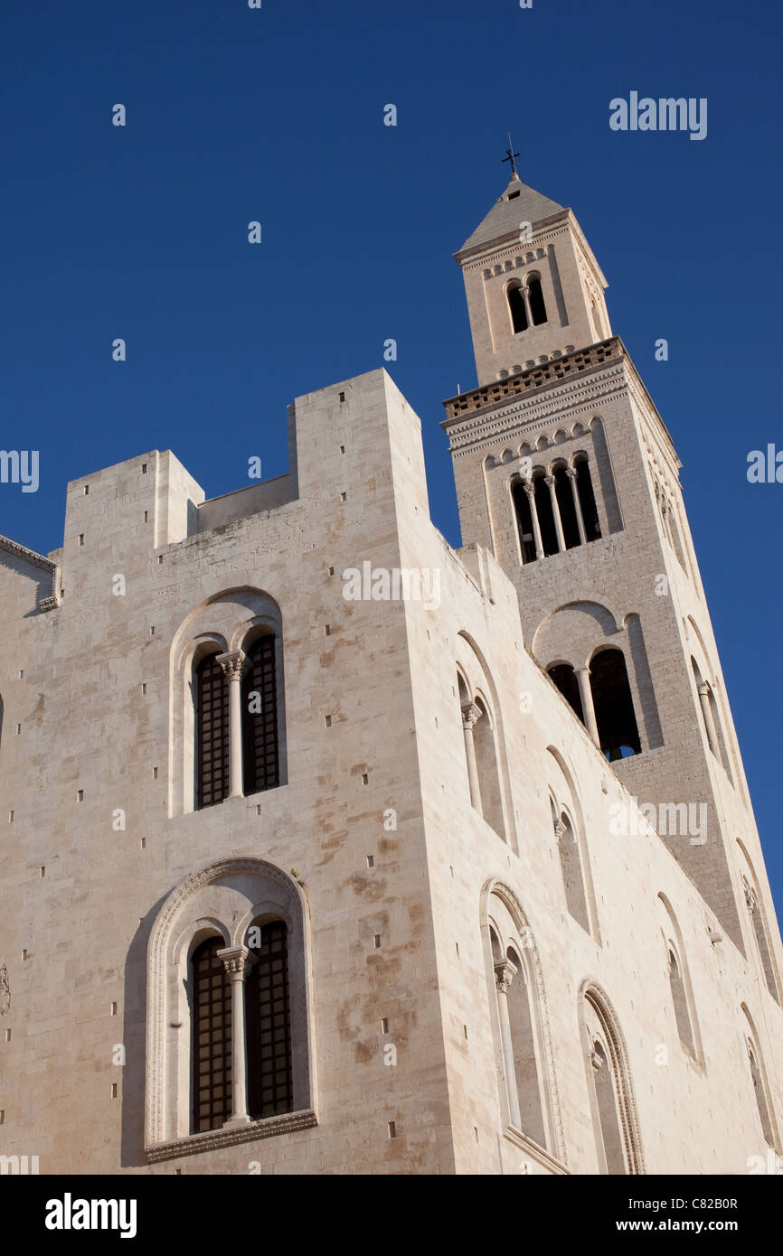 Bari Cathedral Bari old town, Puglia Italy. Photo:Jeff Gilbert Stock ...
