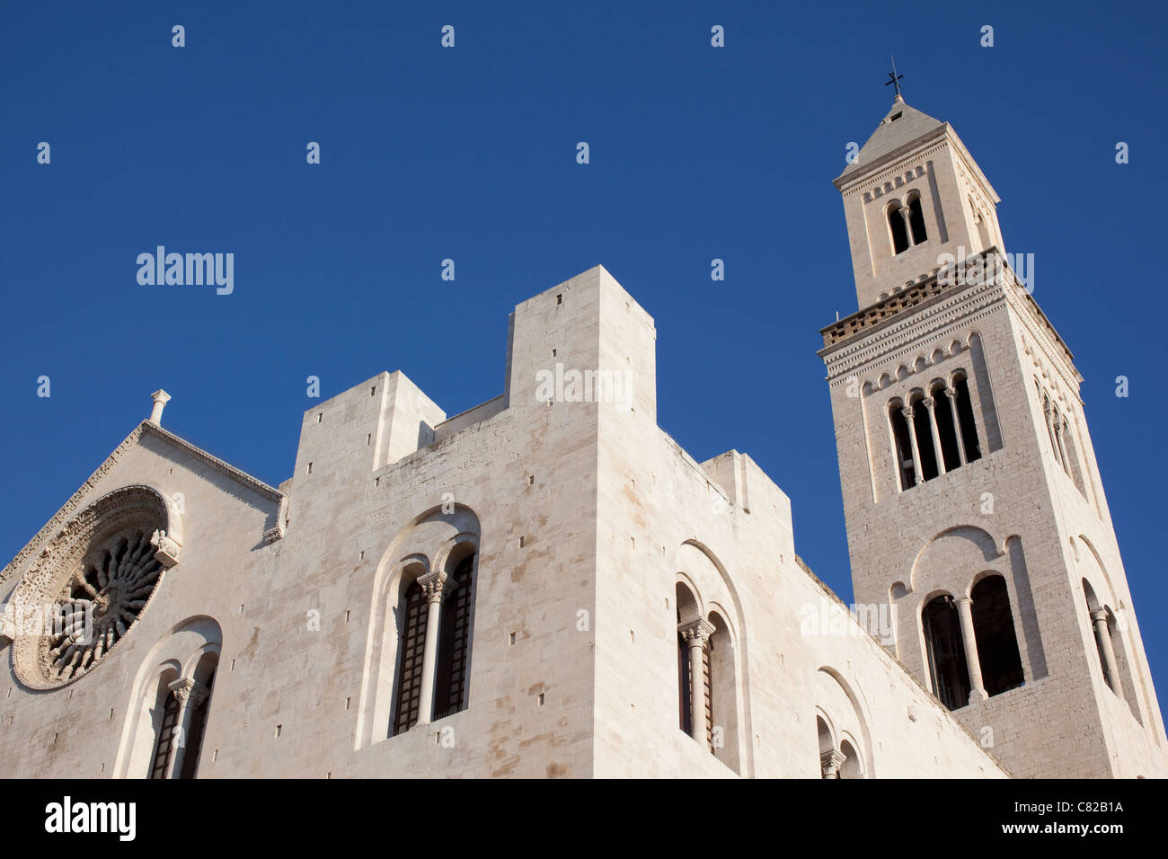 Bari cathedral hi-res stock photography and images - Alamy