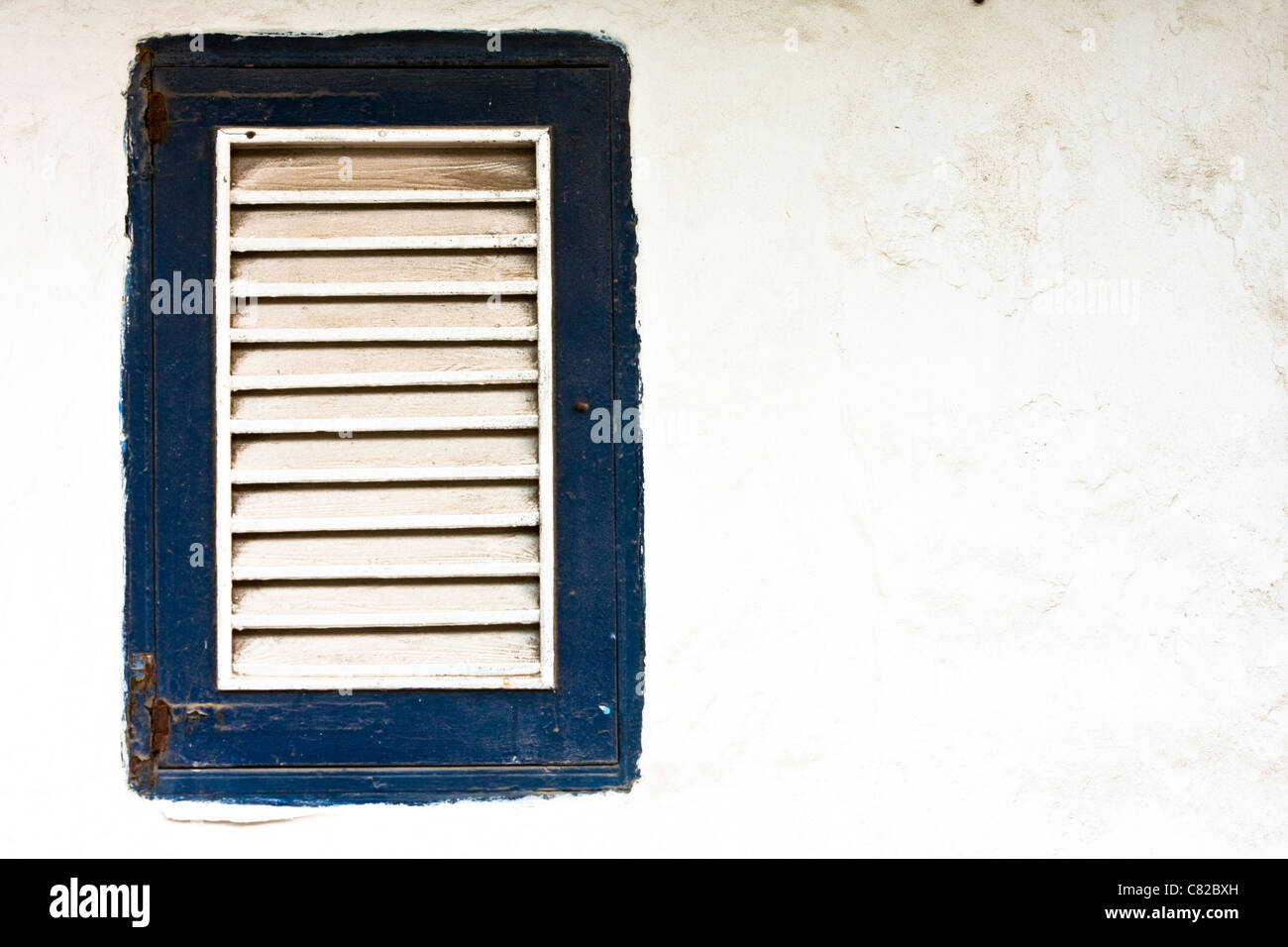 Louver louvers louvered window windows hi-res stock photography and images - Alamy