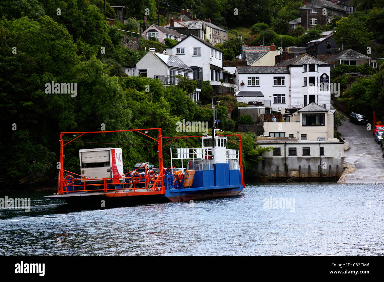 Fowey ferry service hi-res stock photography and images - Alamy