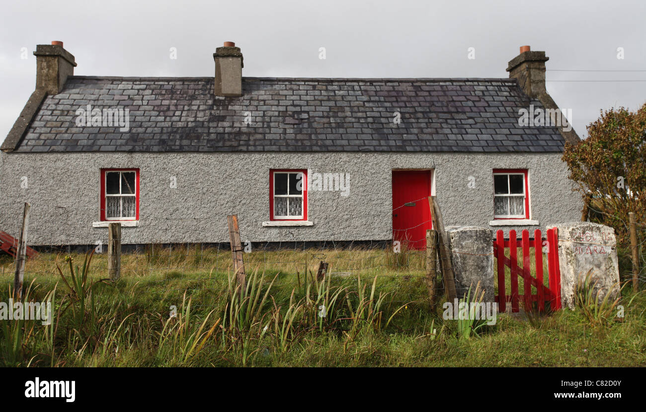 Traditional Irish Cottage on Achill Island in County Mayo Stock Photo ...