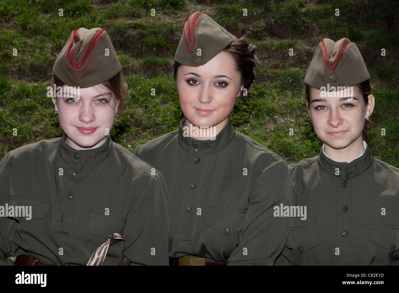 Russian Army Women Uniform