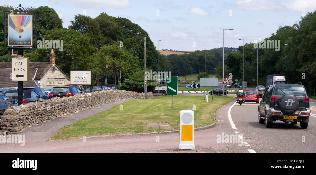 Traffic congestion at the air balloon roundabout Stock Photo - Alamy