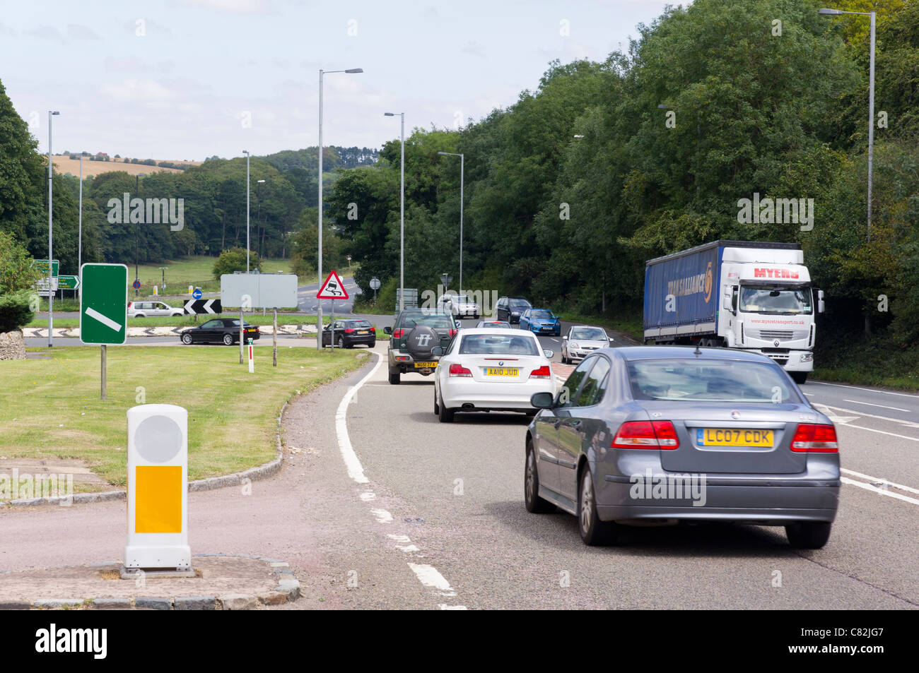 Traffic congestion at the air balloon roundabout Stock Photo - Alamy