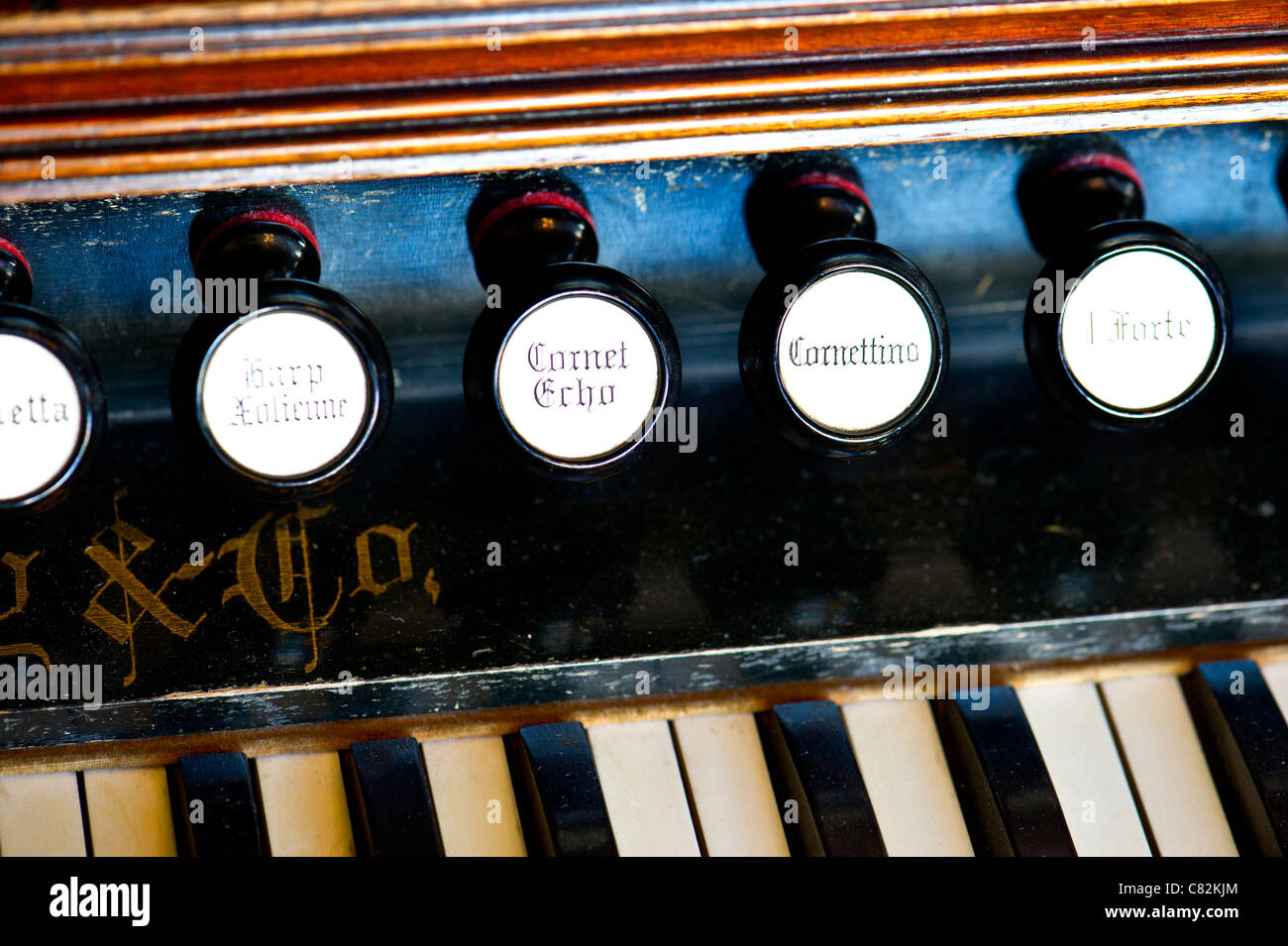 Organ keys hi-res stock photography and images - Alamy