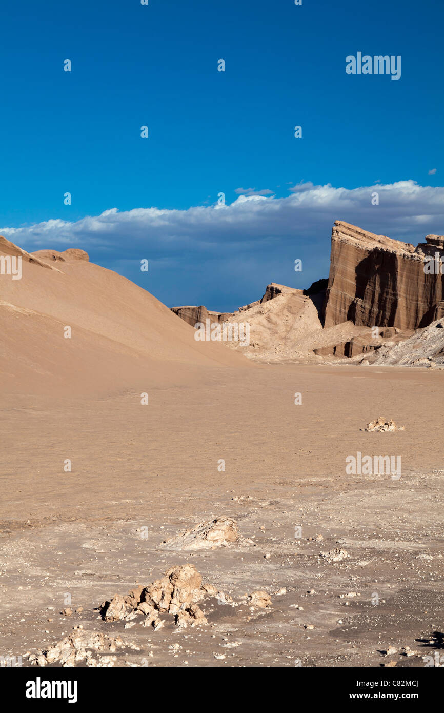 Desert moon hi-res stock photography and images - Alamy