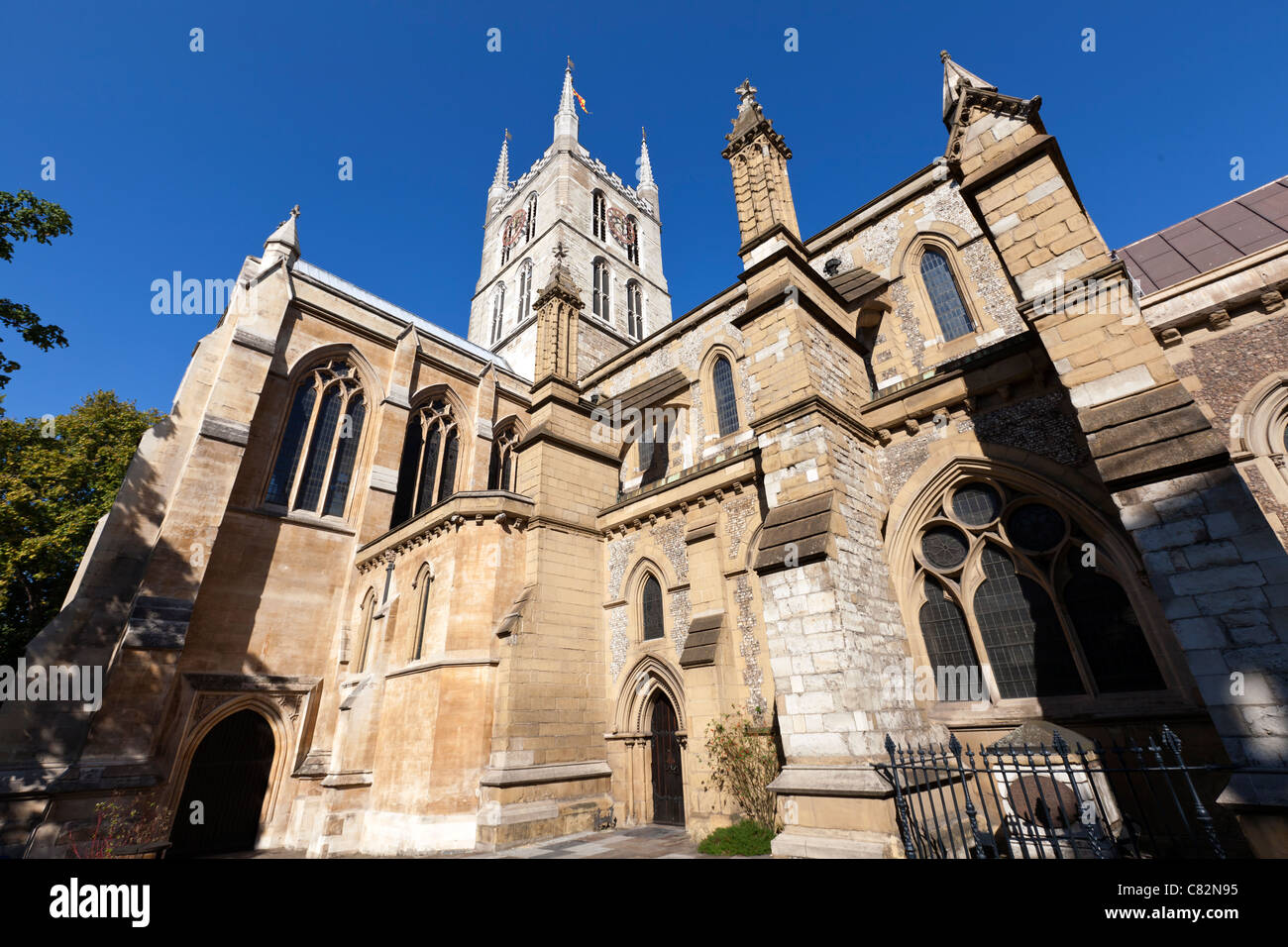 Southwark Cathedral, London, UK Stock Photo - Alamy