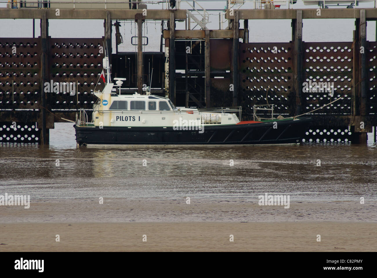 Humber pilot hi-res stock photography and images - Alamy