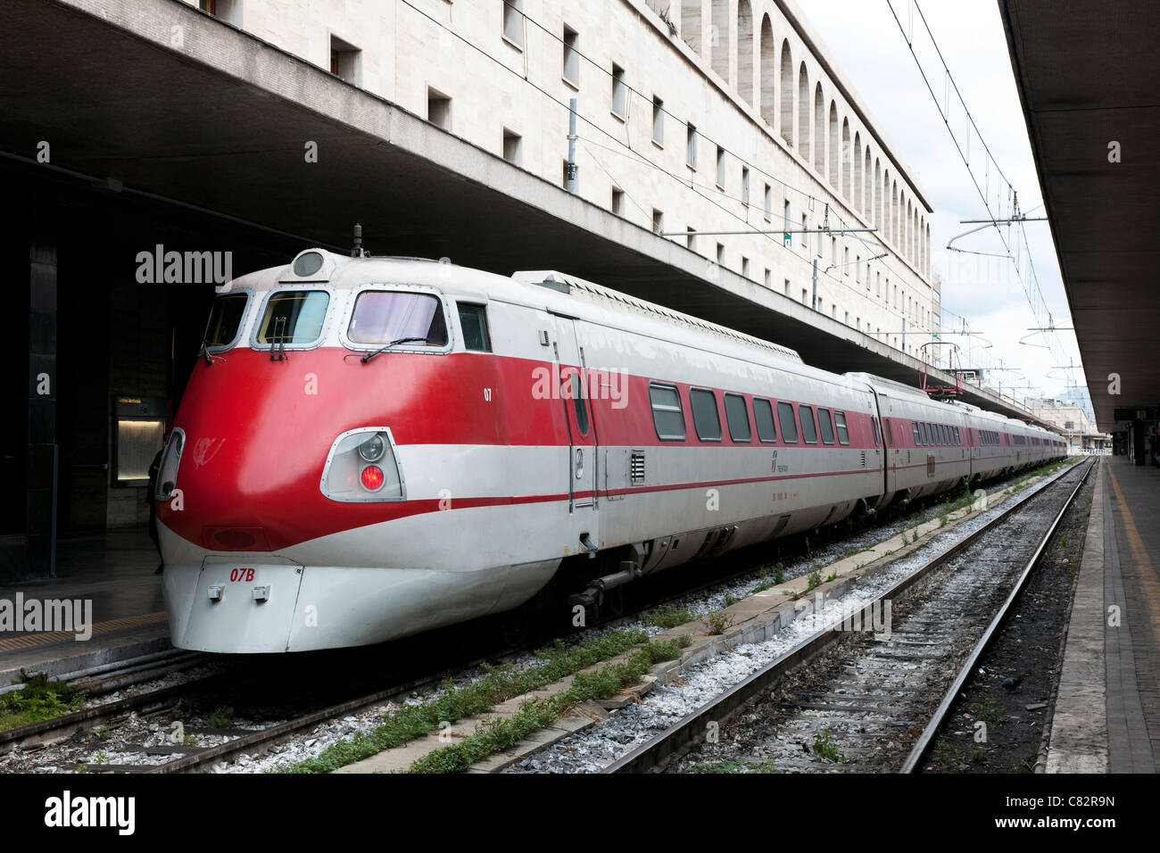Rome railway hi-res stock photography and images - Alamy