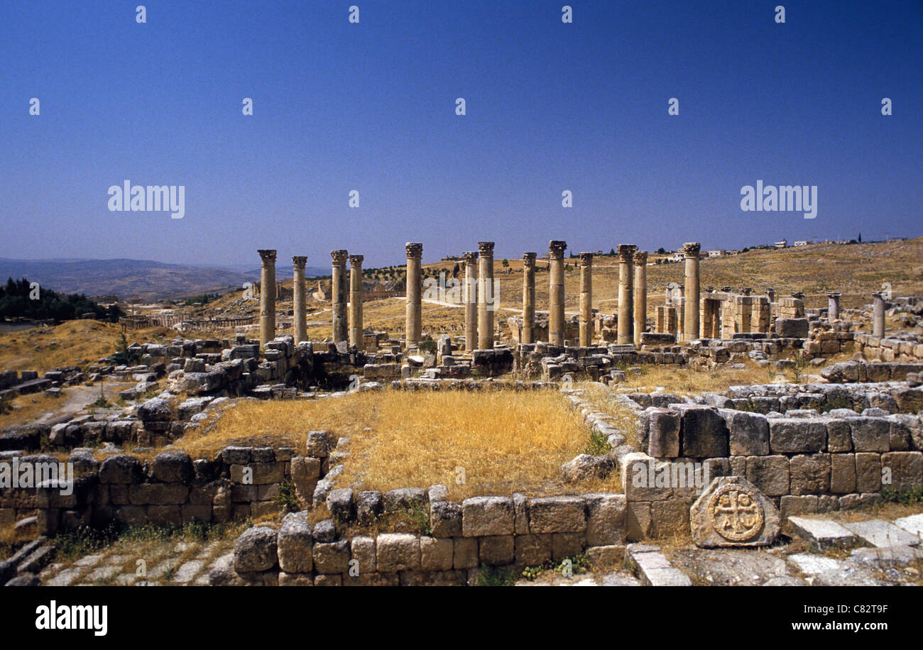 Cardo Maximus, Jerash (Gerasa), Jordan, Greco-Roman ruins Stock Photo ...