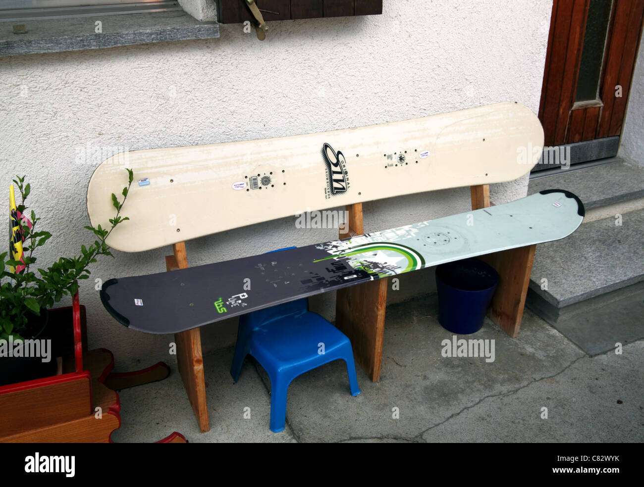 Snowboard seat, Murren, Switzerland Stock Photo - Alamy