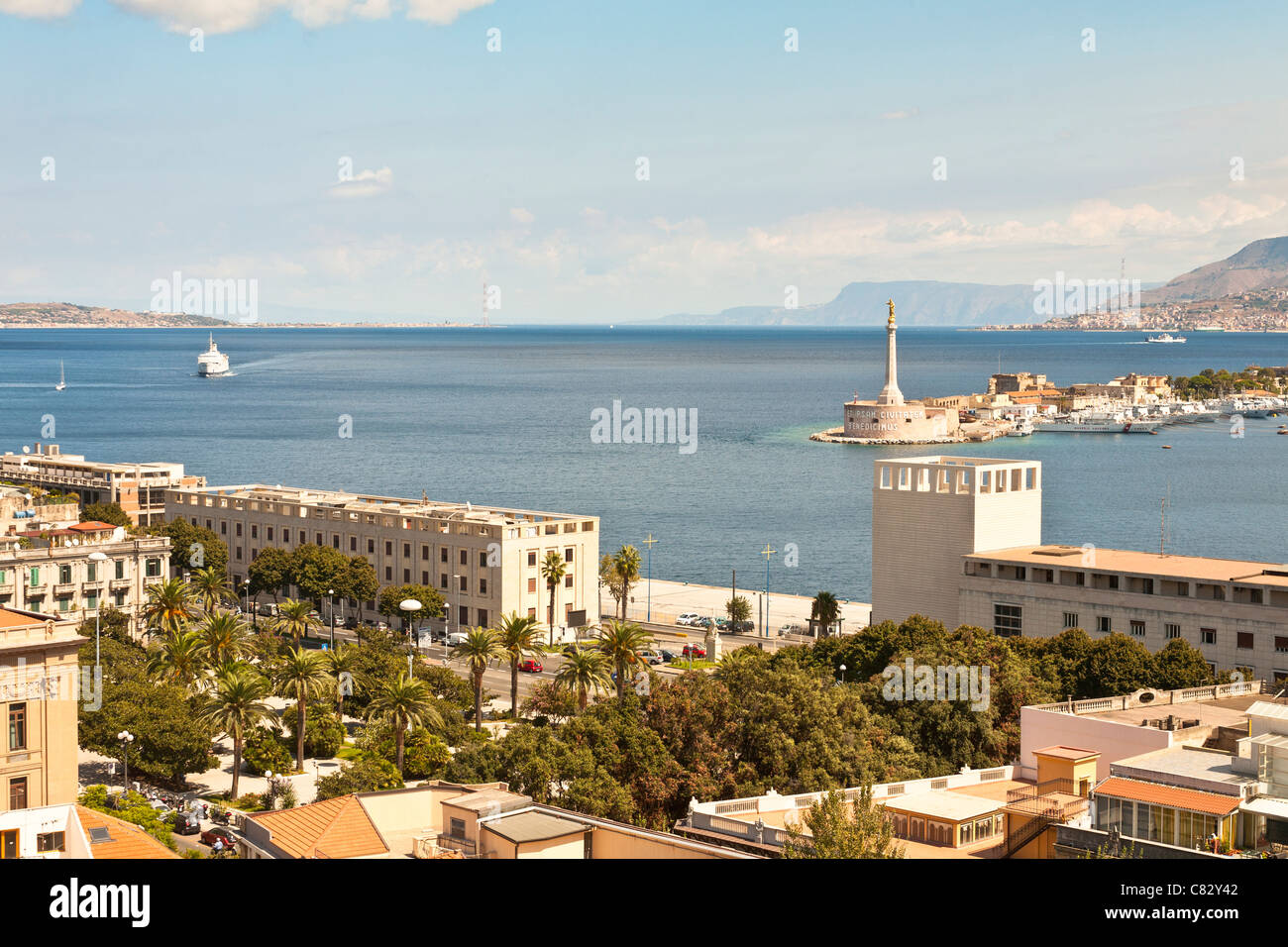 Straits of messina hi-res stock photography and images - Alamy