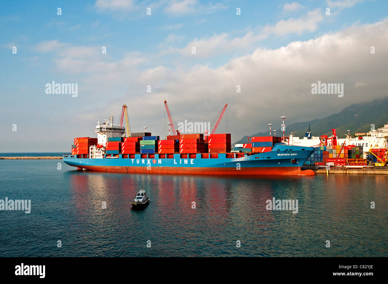 Ancient docks of rome hi-res stock photography and images - Alamy