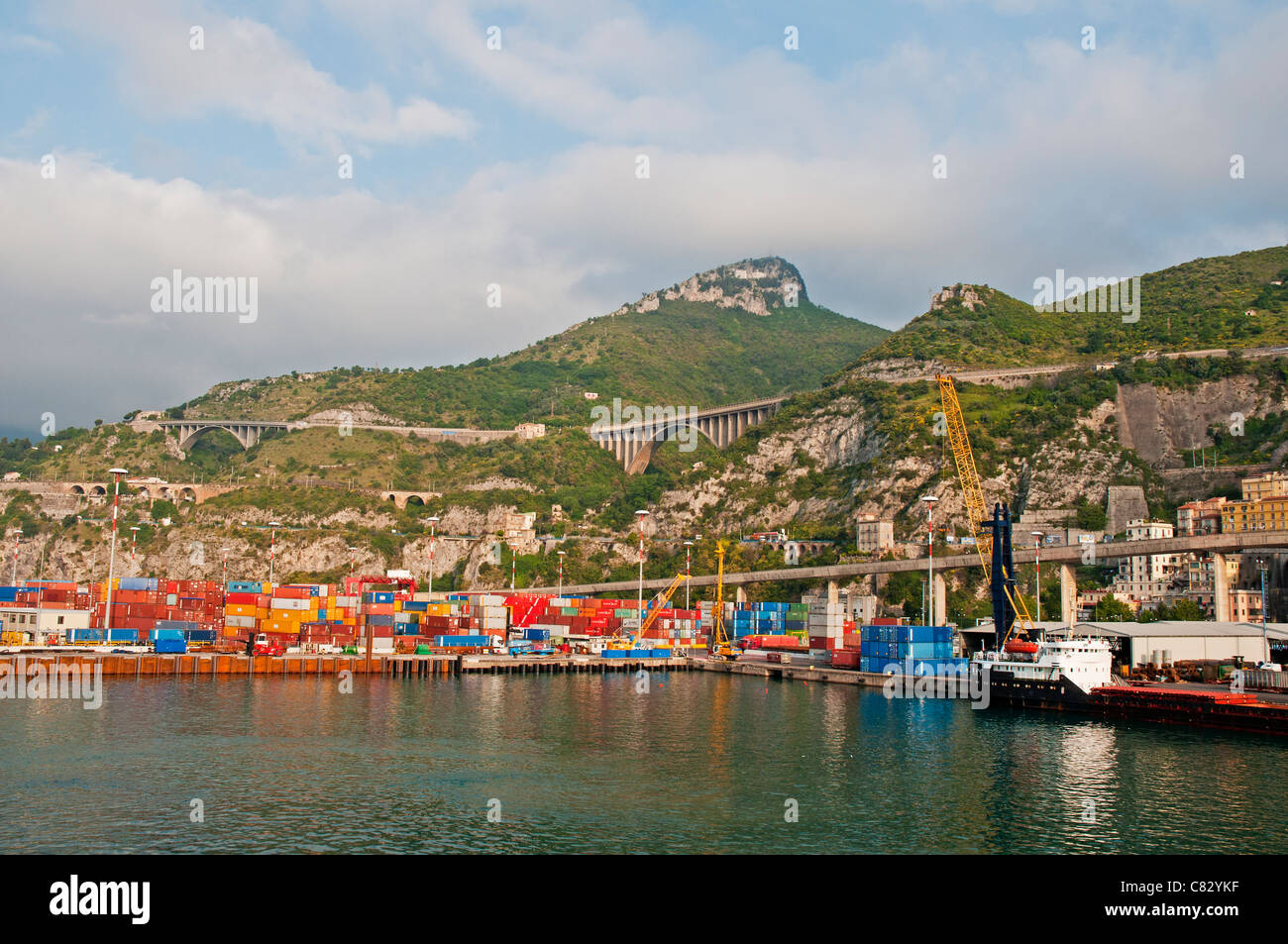 Ancient docks of rome hi-res stock photography and images - Alamy
