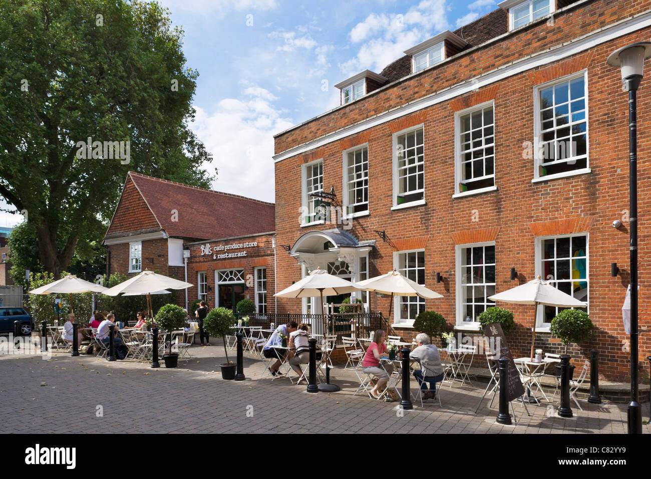 Reading berks cafe hi-res stock photography and images - Alamy
