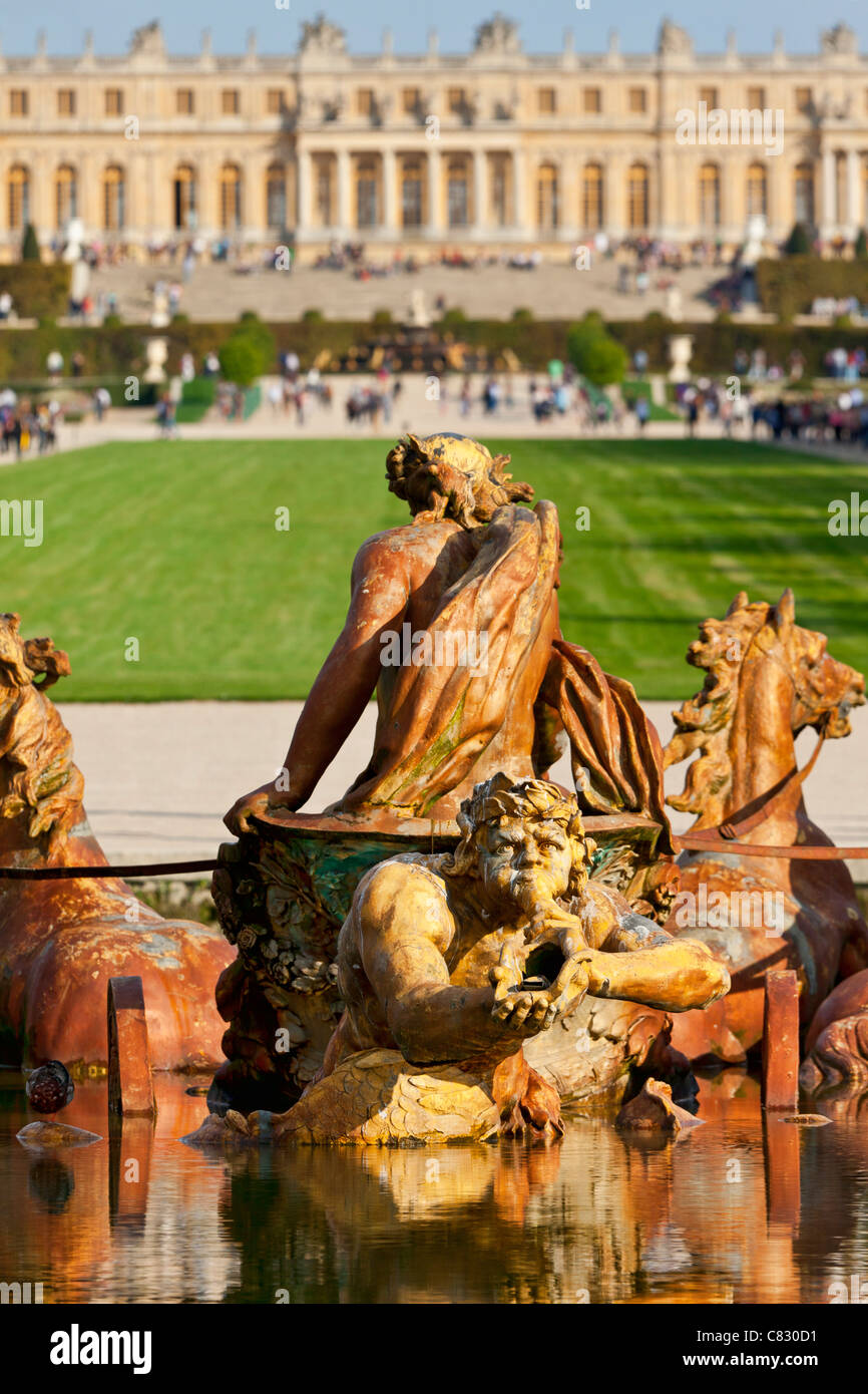 Versailles castle hi-res stock photography and images - Alamy