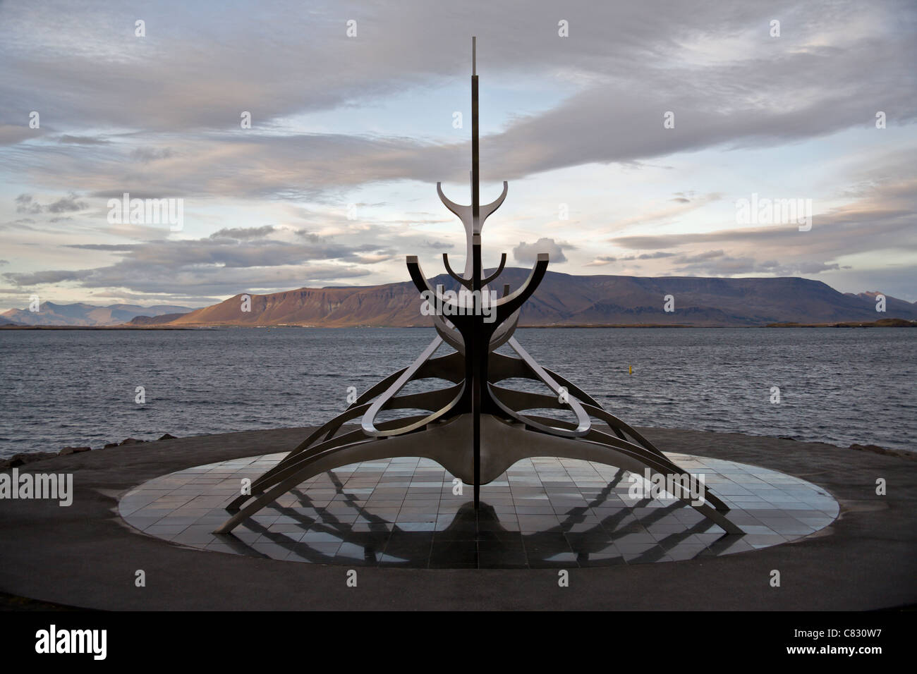 Sun Voyager Sculpture in Reykjavik Stock Photo - Alamy