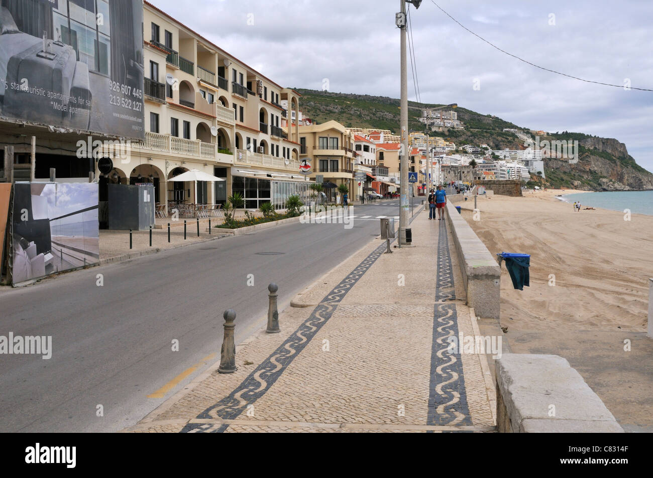 Sea front pavement along the beach Stock Photo - Alamy