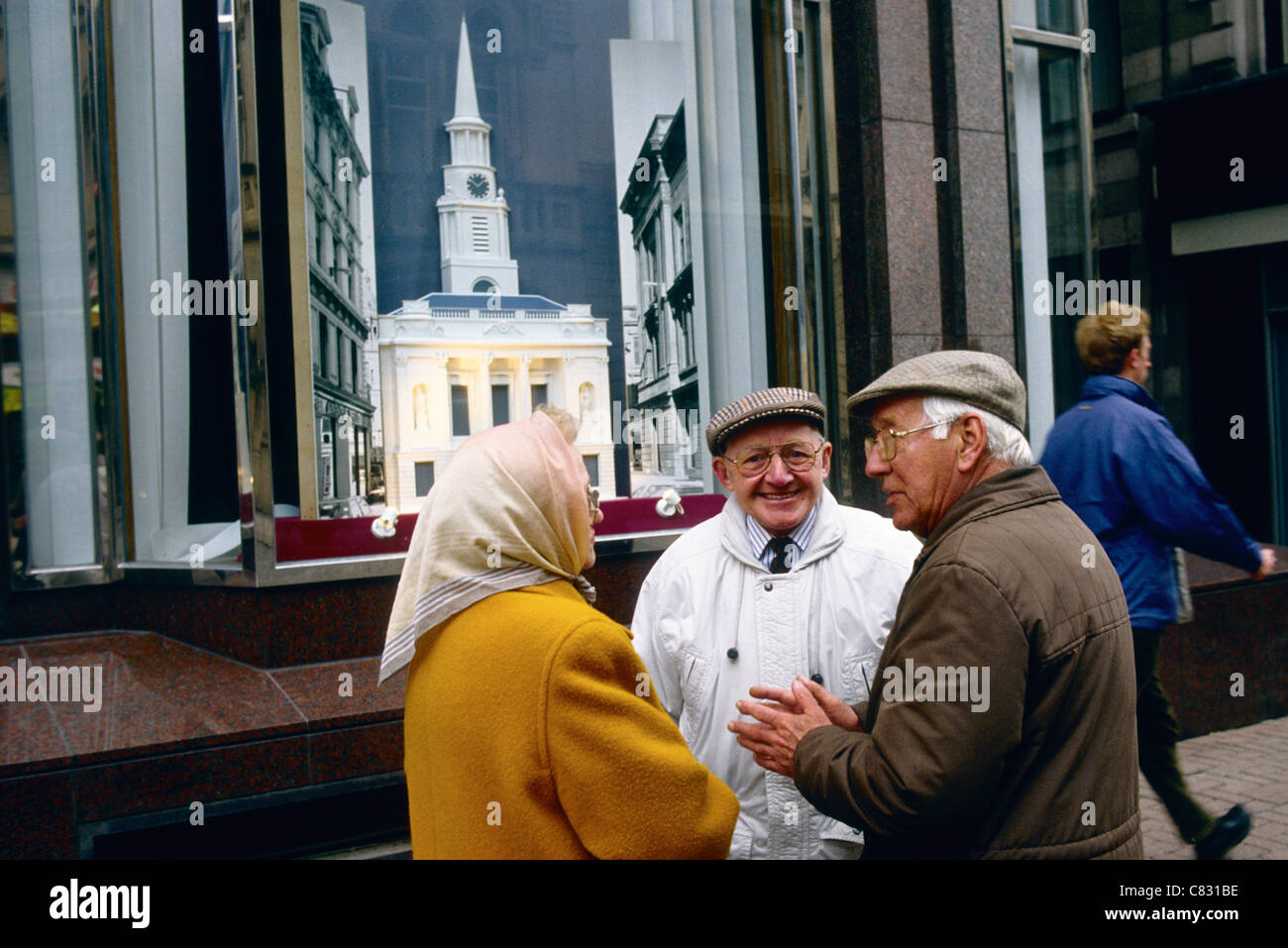 Neighbourly uk hi-res stock photography and images - Alamy
