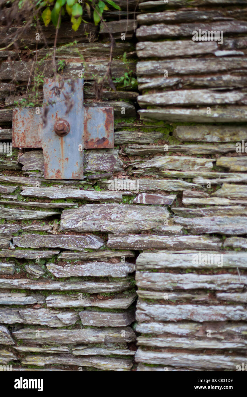 Reinforcing stone wall hi-res stock photography and images - Alamy
