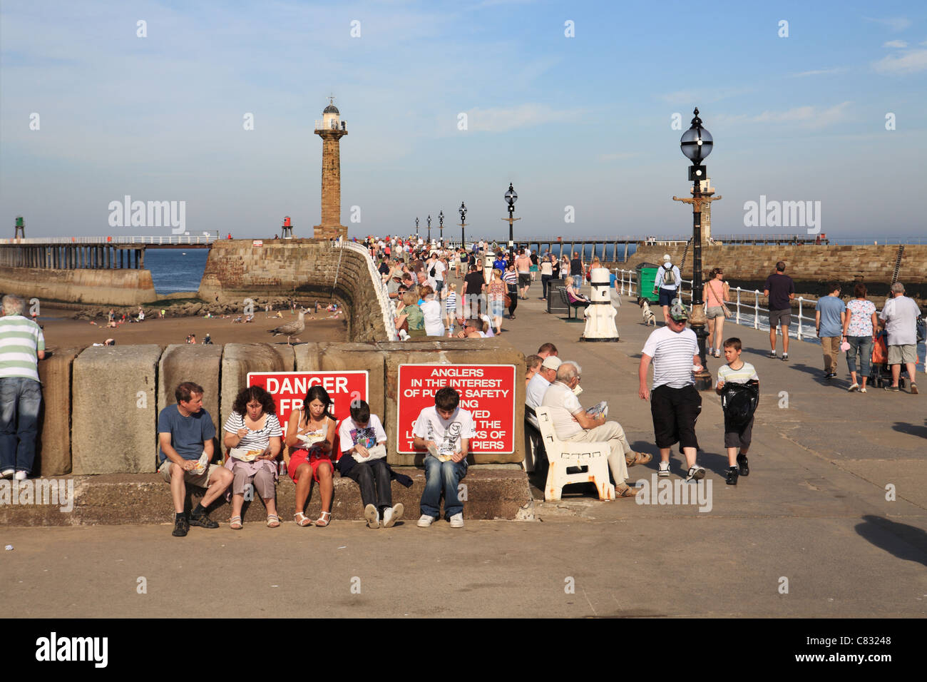 Whitby fish chips hi-res stock photography and images - Alamy