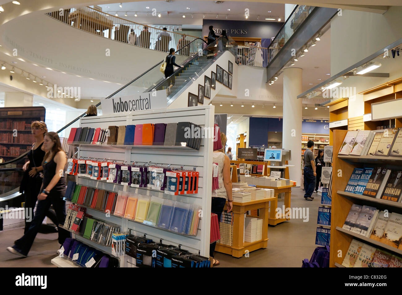 Bookstore hi-res stock photography and images - Alamy
